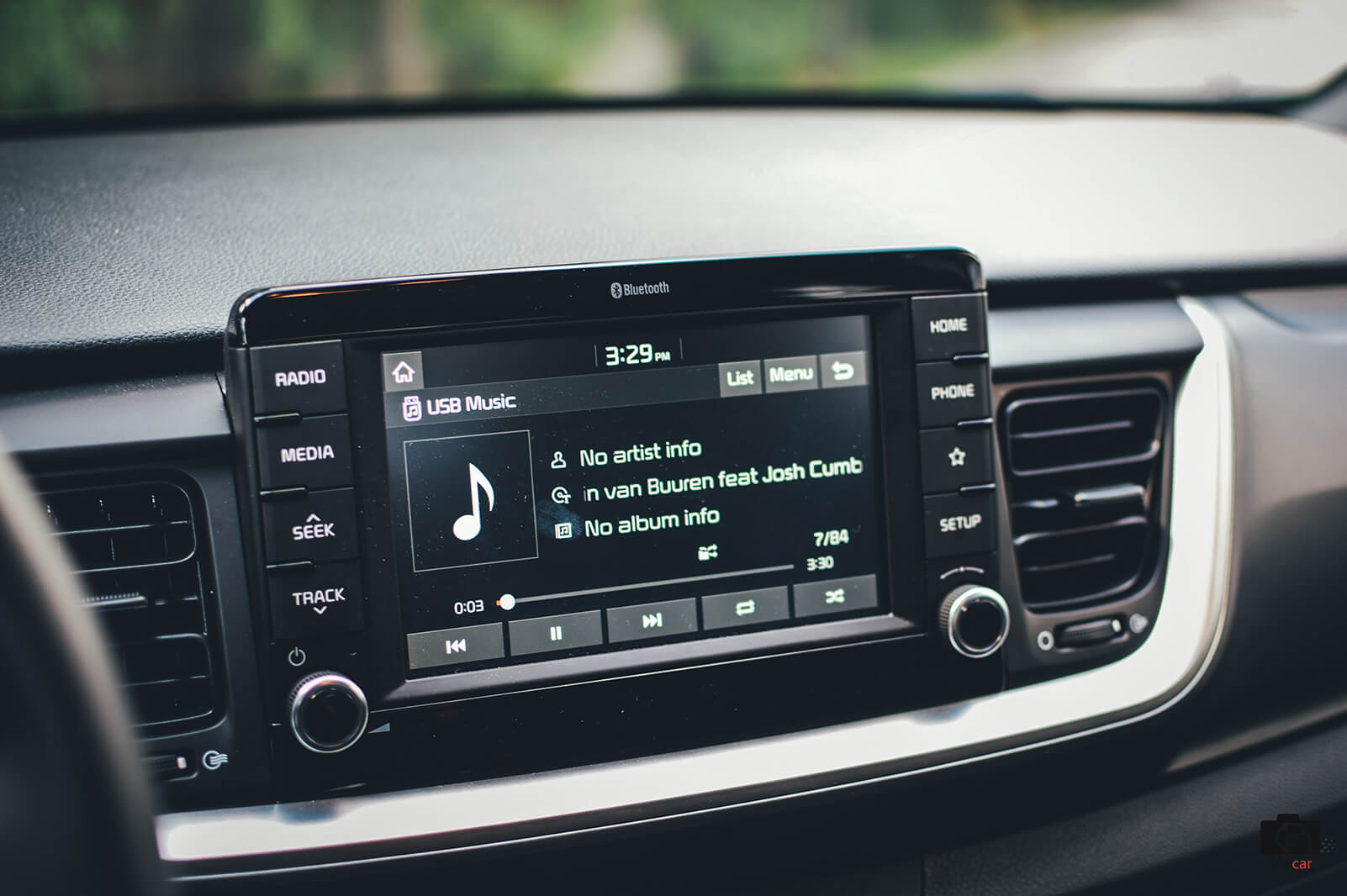 Kia-Stonic-Infotainment-system | Cars By Vik | Тестови и автомобилски ...